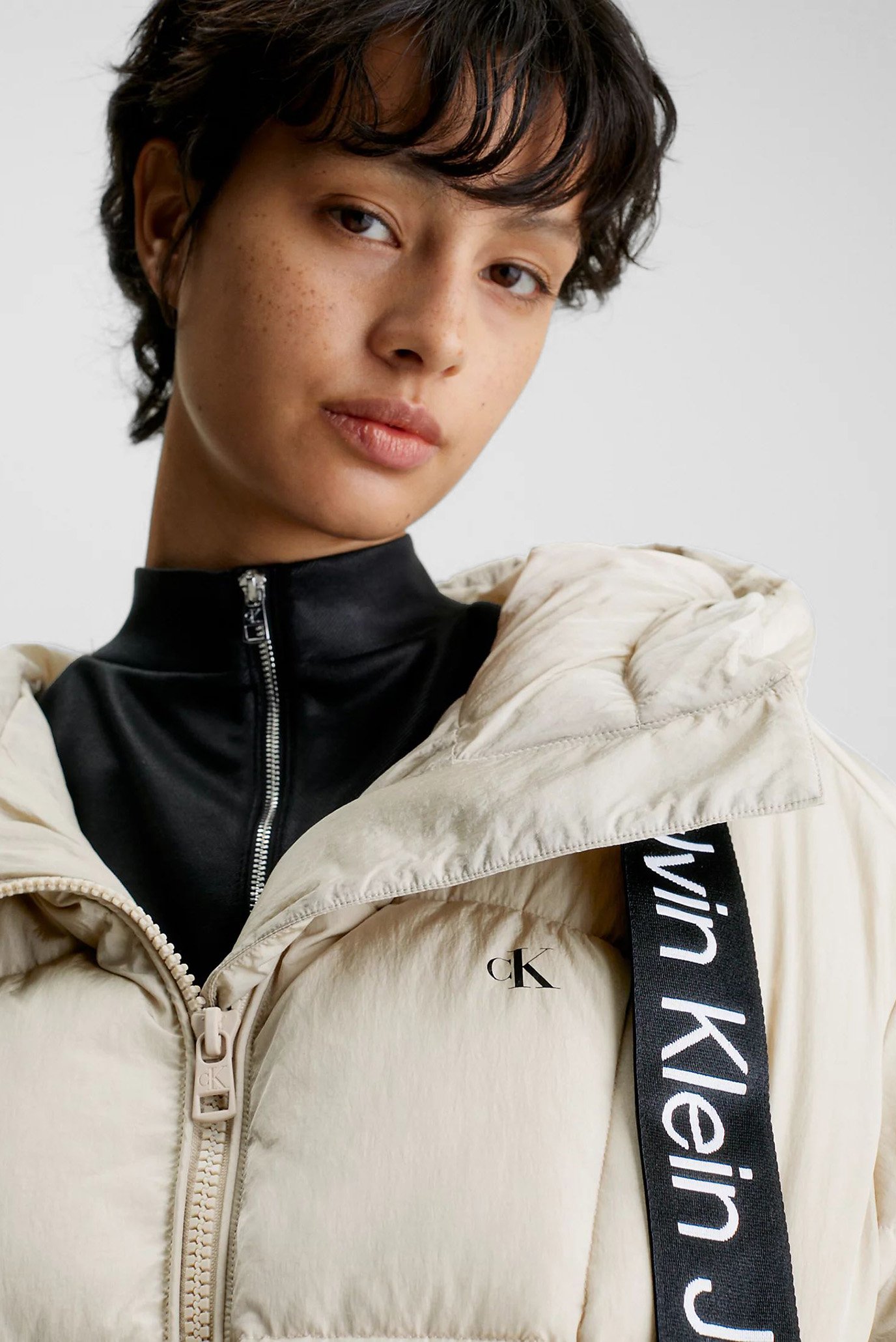 Куртка зимняя Logo Drawstring Short Puffer Calvin Klein Jeans